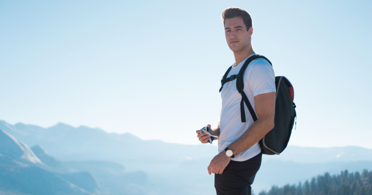 Interview with Edwin de Jongh, Product Designer at Airbnb: Lovers Magazine by Spaces